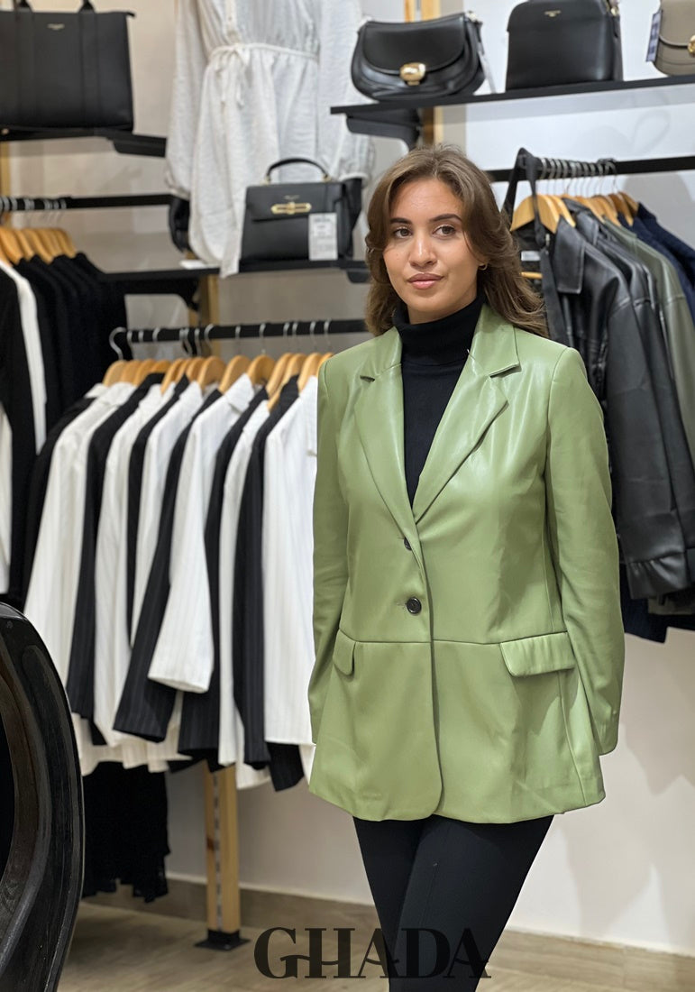 Blazer en simili-cuir vert – GHADA FASHION